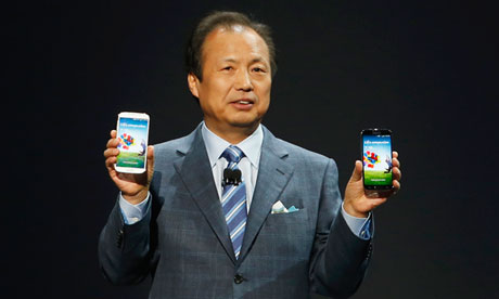 Boot up: Google's Motorola puzzle, iPhone 5 v Galaxy S4 and more ...