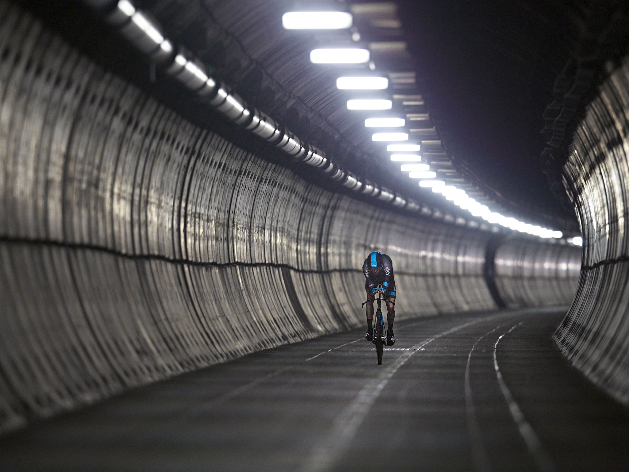 Sport picture of the day: Tour de Chunnel - Cycling news - NewsLocker